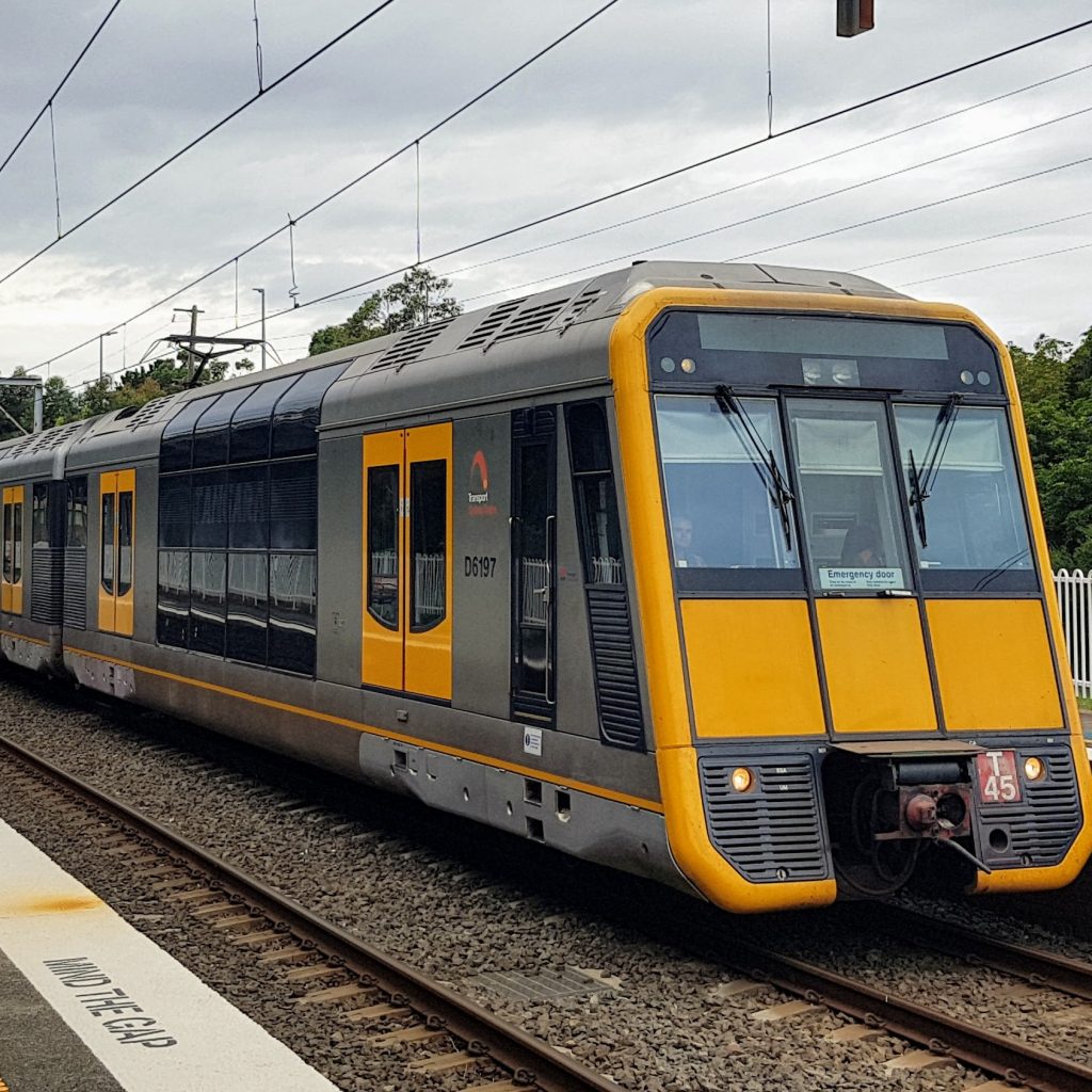 Labor MPs keen to build new trains in the Hunter - 2NURFM