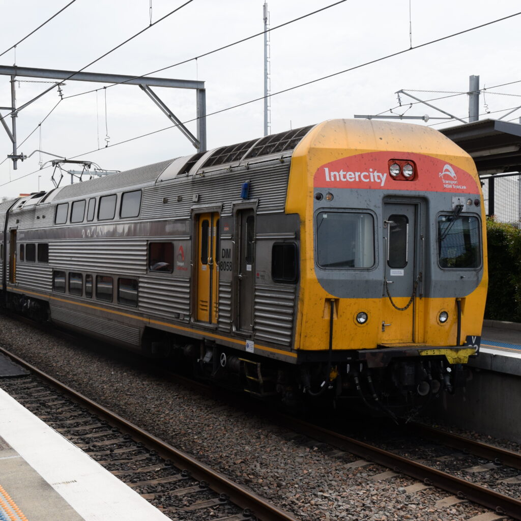 END OF THE LINE - V Set Trains to Go - 2NURFM